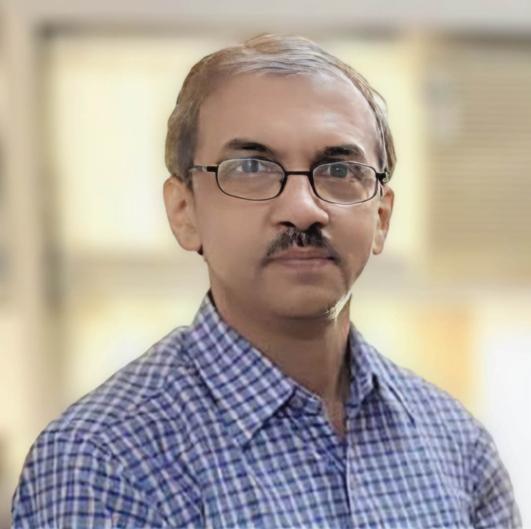 ಪುಸ್ತಕ ವಿಮರ್ಶೆ | 'ಸುವರ್ಣ ಯುಗ' - ಒಂದು ಅಪೂರ್ವ ಸಾಹಸಪ್ರಥೆಯ ಅನಾವರಣ - Roovari